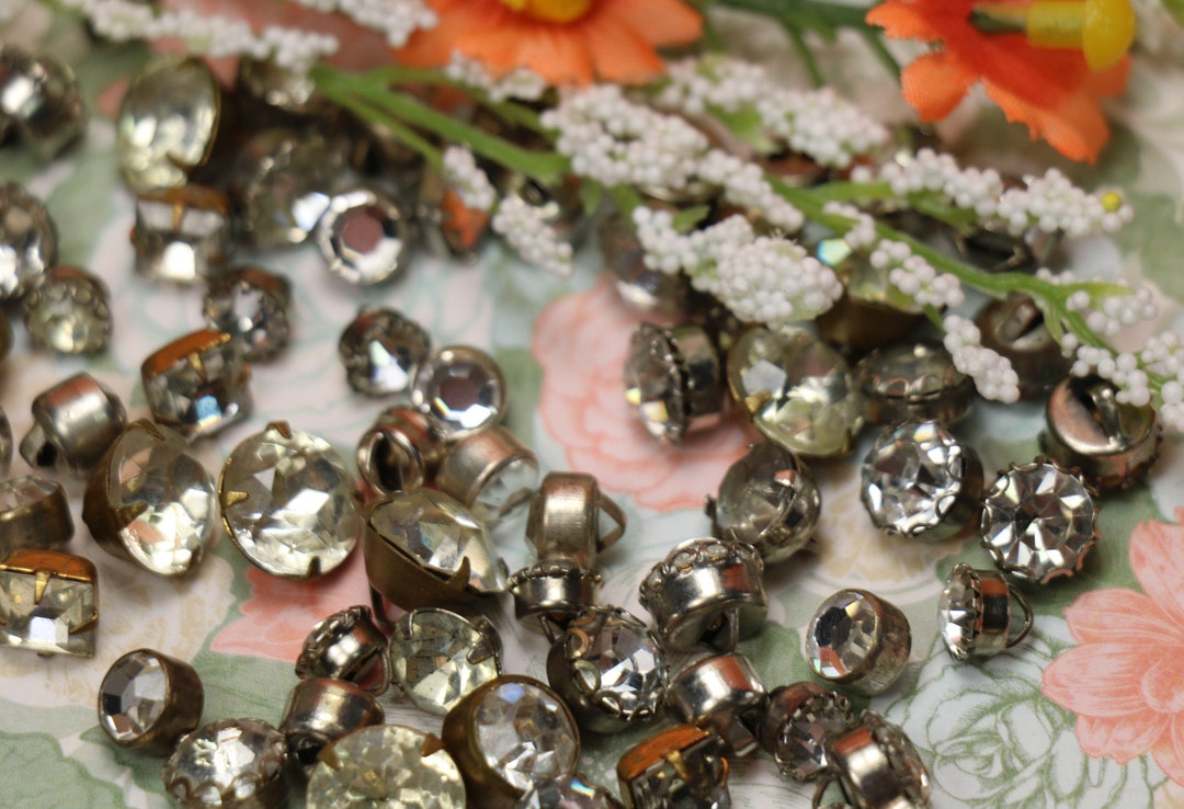 5 Vintage Metal Single Rhinestone Buttons - Etsy