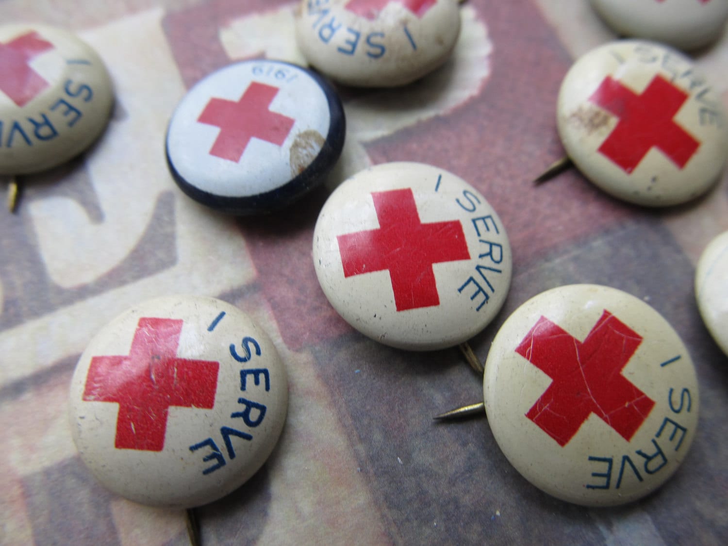1 Vintage Red Cross Pin | Etsy