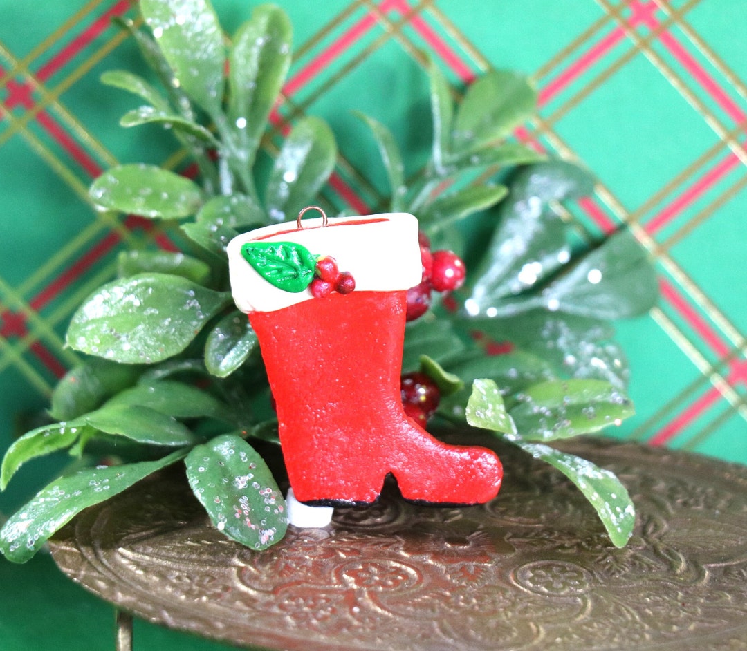 1 Vintage Polymer Christmas Santa Boot Pendant - Etsy