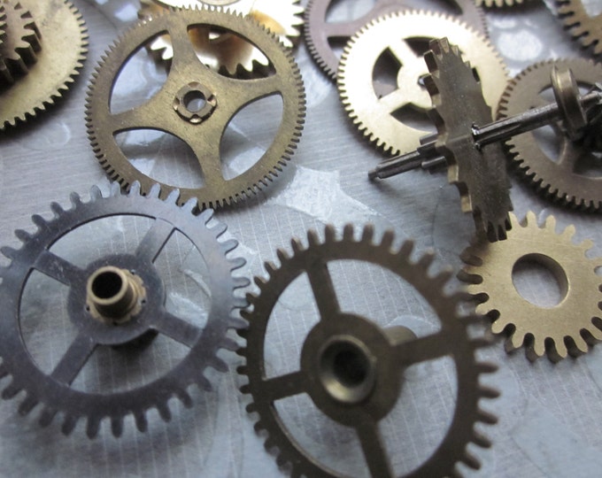 4 Vintage Small Brass Gears - Etsy