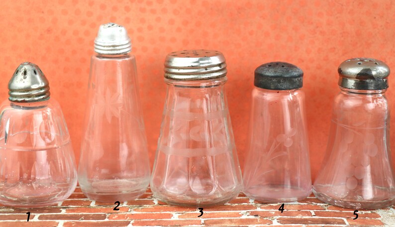 1 Vintage Mid-century Etched Glass Salt Shaker - Etsy