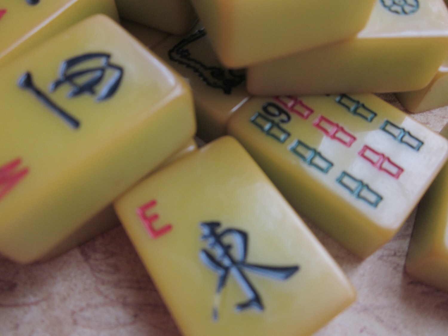 2 Vintage Bakelite Mahjong Pieces - Etsy