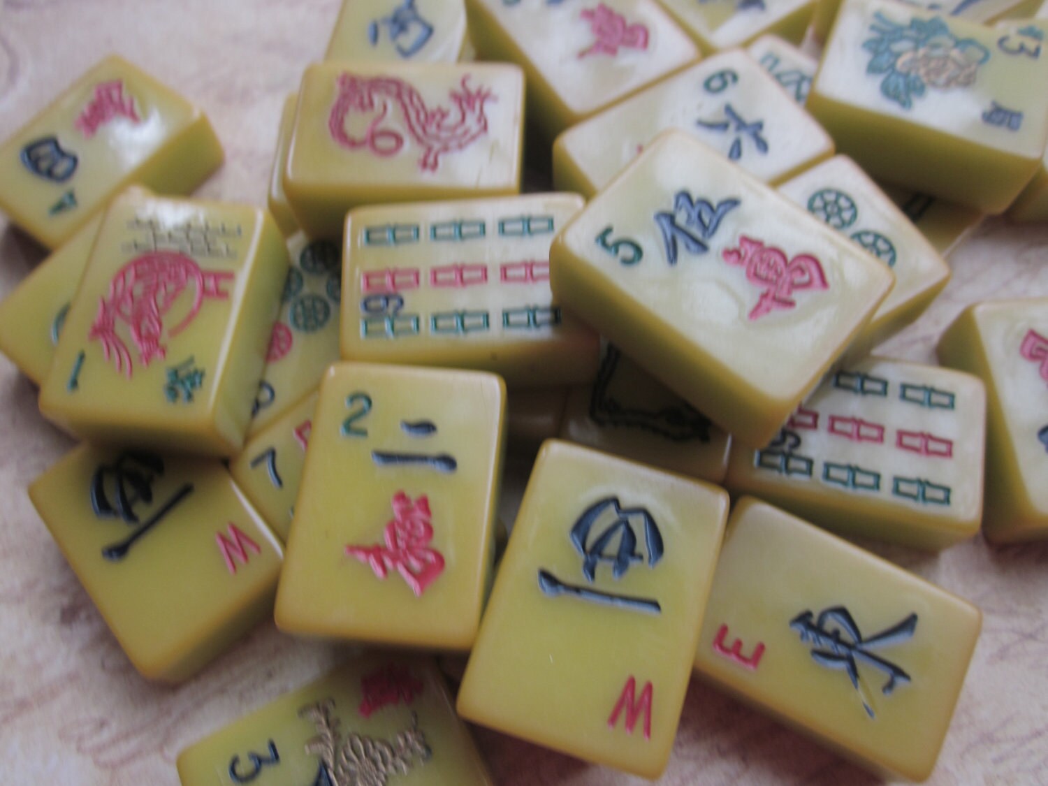 2 Vintage Bakelite Mahjong Pieces - Etsy