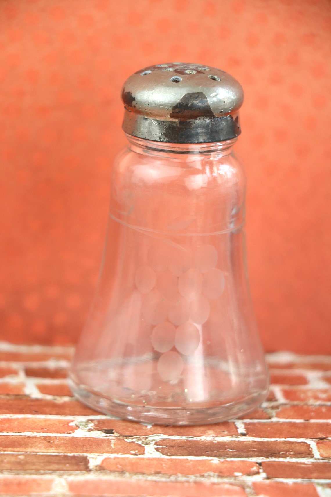 1 Vintage Mid-century Etched Glass Salt Shaker - Etsy