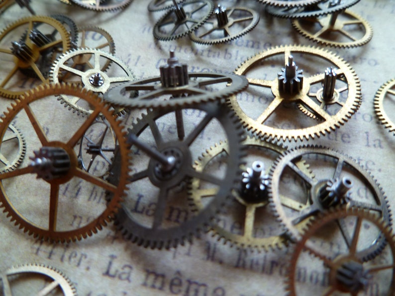 5 Vintage Extra Small Gears | Etsy