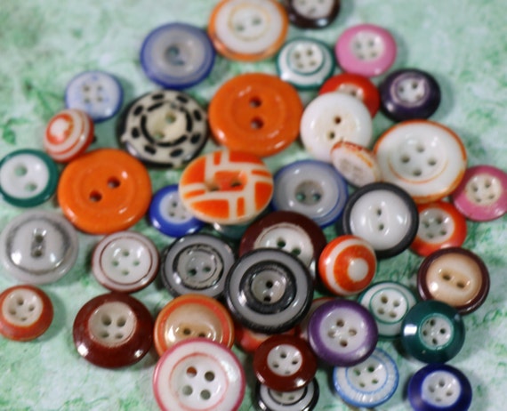 5 Vintage Ceramic Buttons | Etsy
