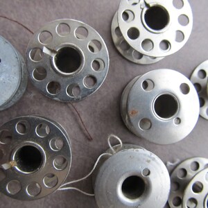 2 Vintage Metal Bobbins - Etsy