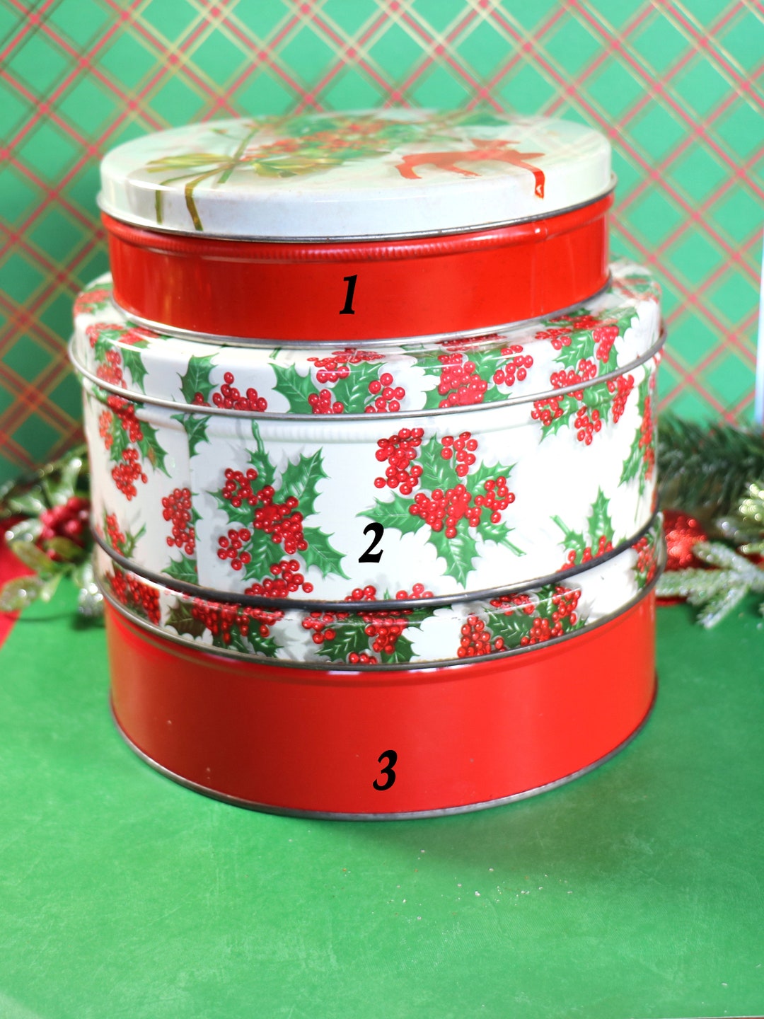 1 Vintage Round Christmas Tin - Etsy