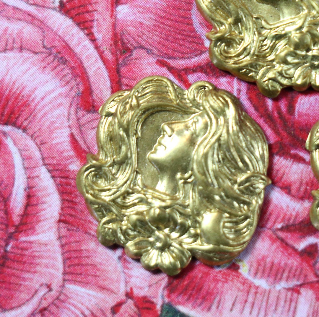 1 Vintage Brass Lady Face Stamping - Etsy