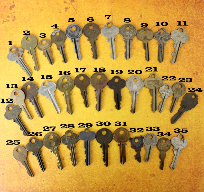 1 Vintage Flat Key - Etsy