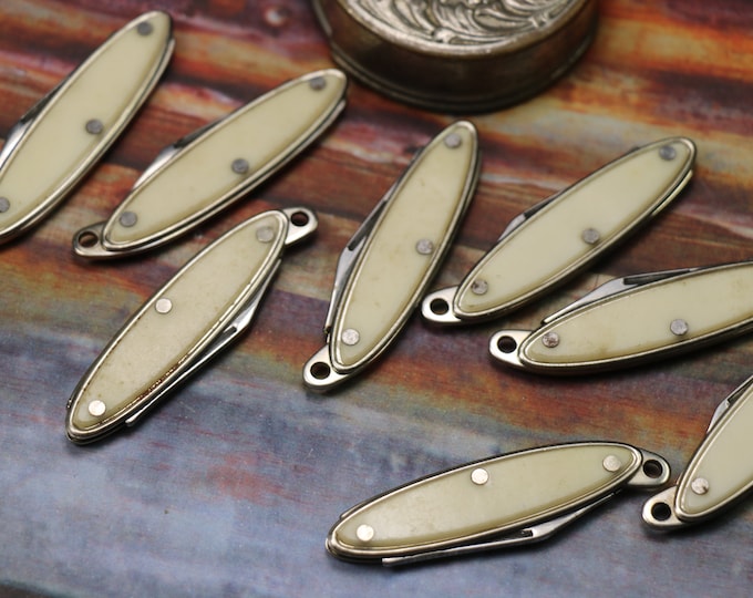 5 Vintage Moore Map Tacks - Etsy