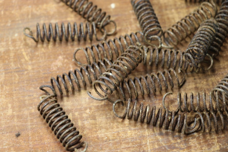 3 Vintage Large Rusty Springs | Etsy