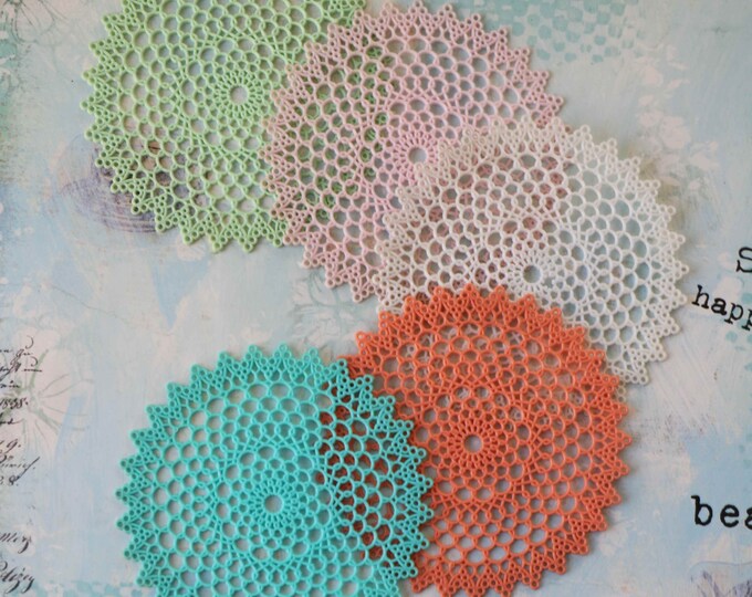 1 Vintage Small Plastic Lace Doily - Etsy