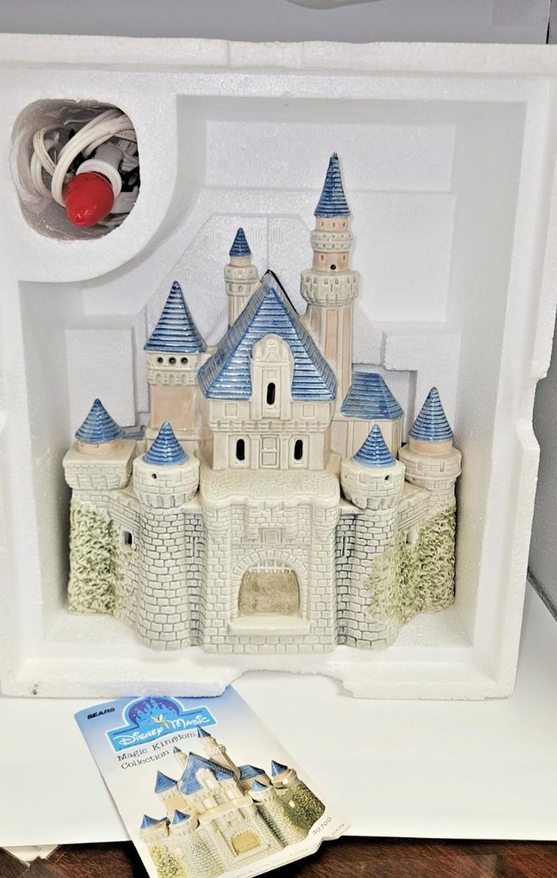 Disney Sears Cinderella Castle Magic Kingdom Ceramic Light up With Box ...