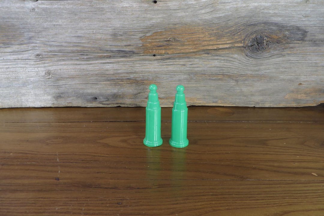Vintage Skyscraper Salt and Pepper Shakers Jadite Color 1950's Kitchen ...