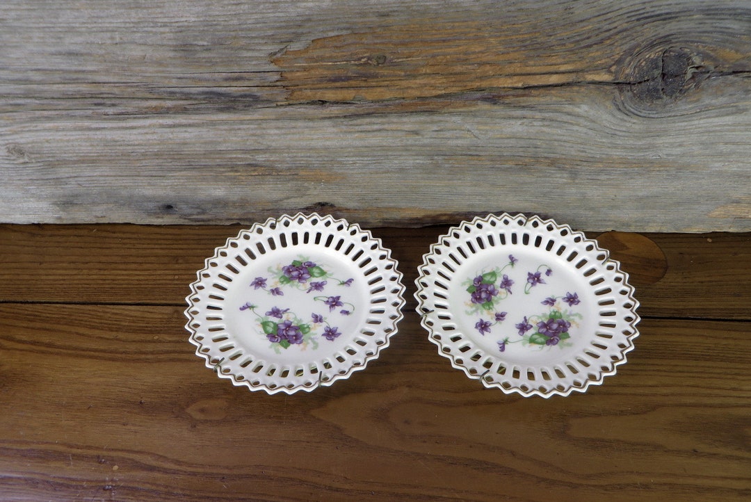 Hand Painted Violet Plates With Wall Hangers 2 Small Gold Trimmed ...