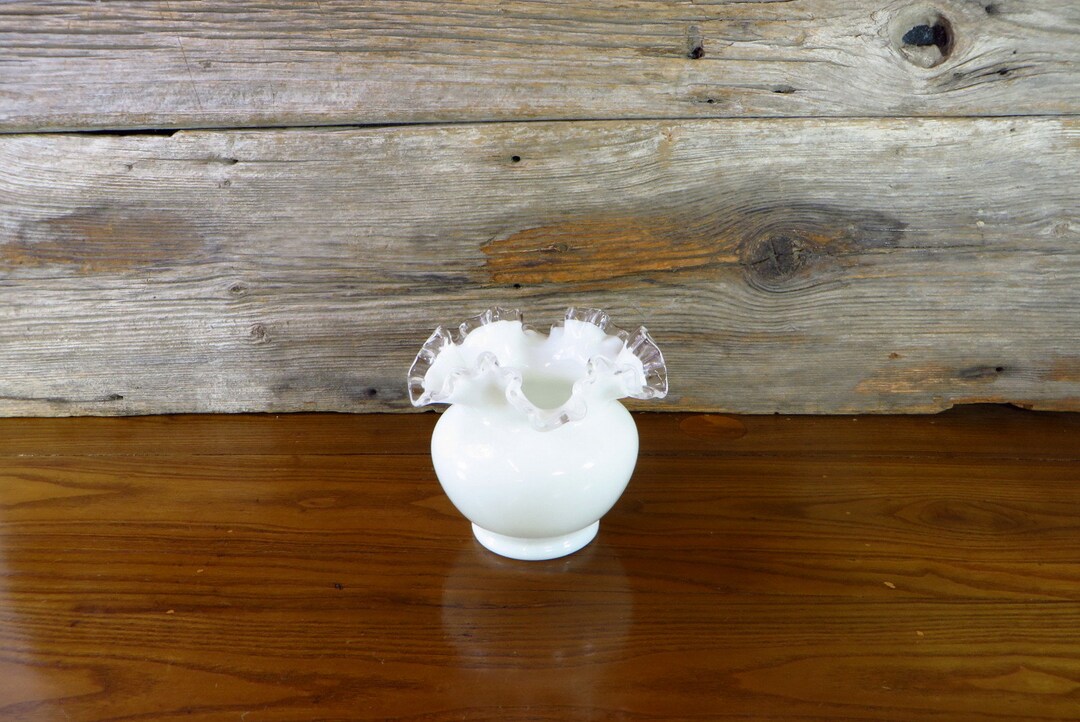 Fenton Silver Crest Vase White Ruffled Edge Flower Vase 1960's Elegant ...