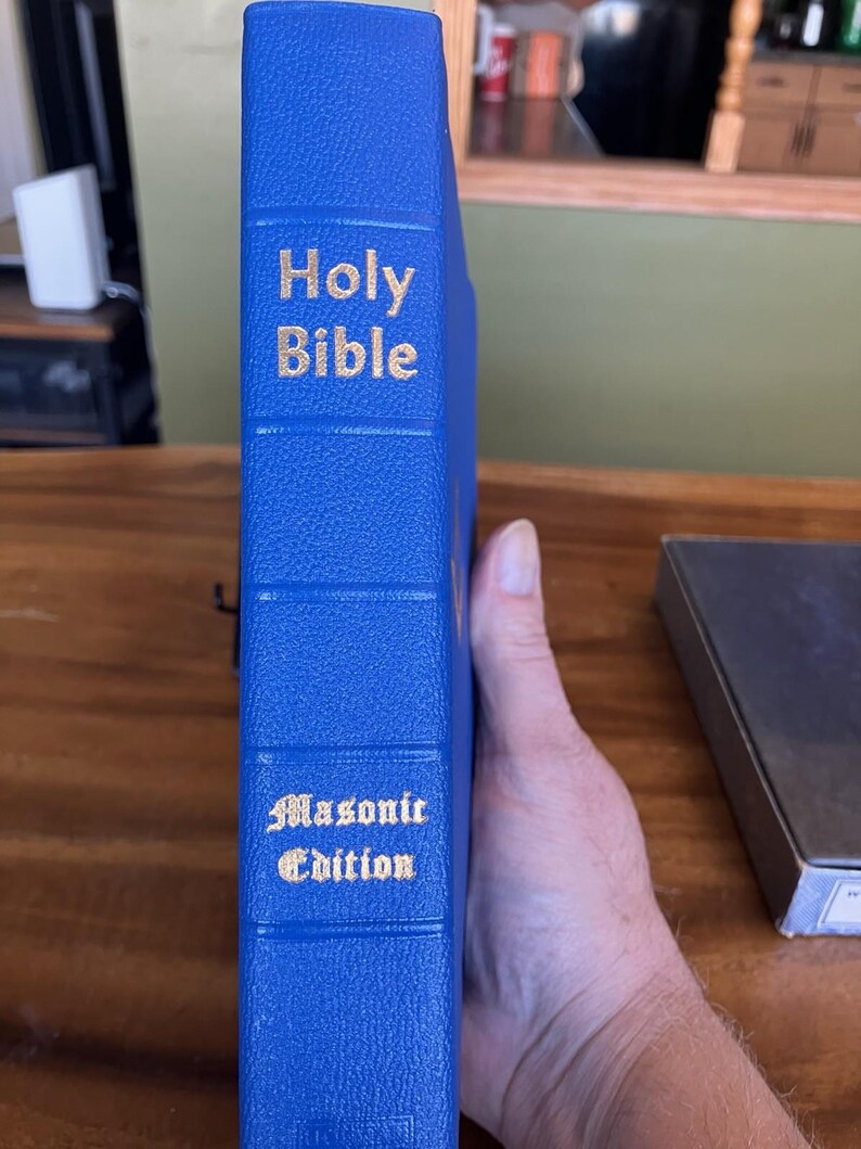 Holy Bible Masonic Lodge Edition Holman Co. Phil. PA USA 1957 8x5.5" W ...
