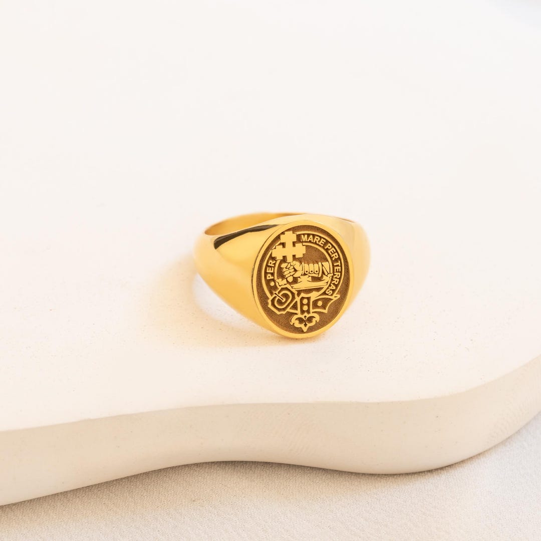 24K Gold Filled Family Crest Signet Ring • Custom Engraved Ring - Etsy
