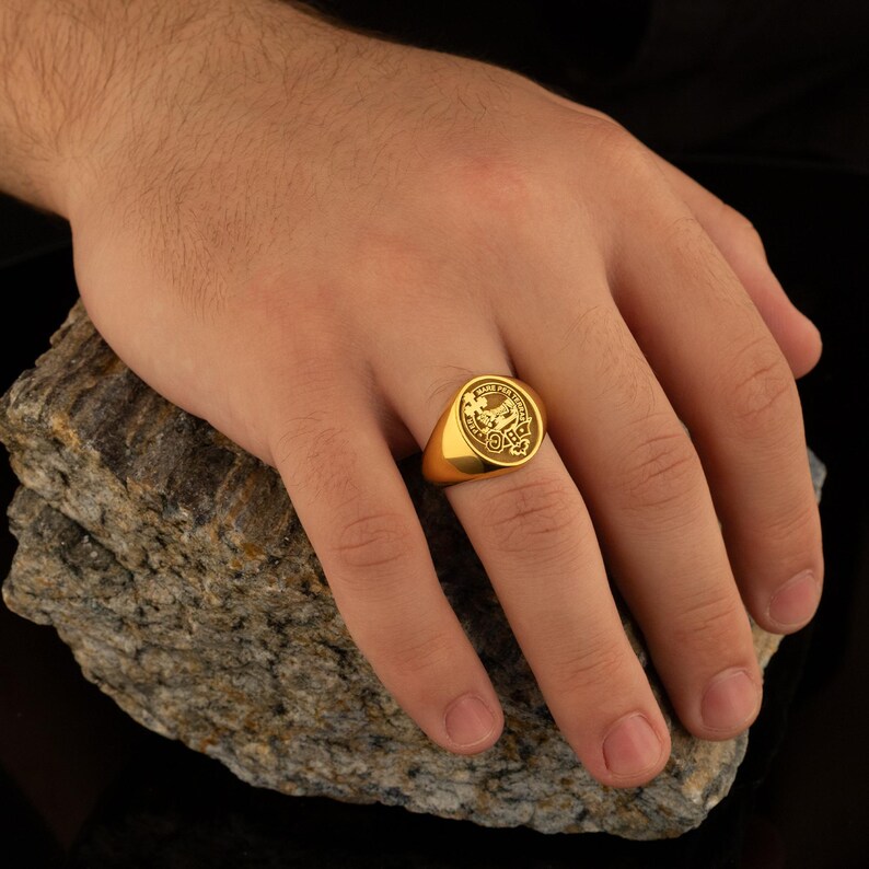 Custom Family Crest Signet Ring • Engraved Gold Filled Ring - Etsy