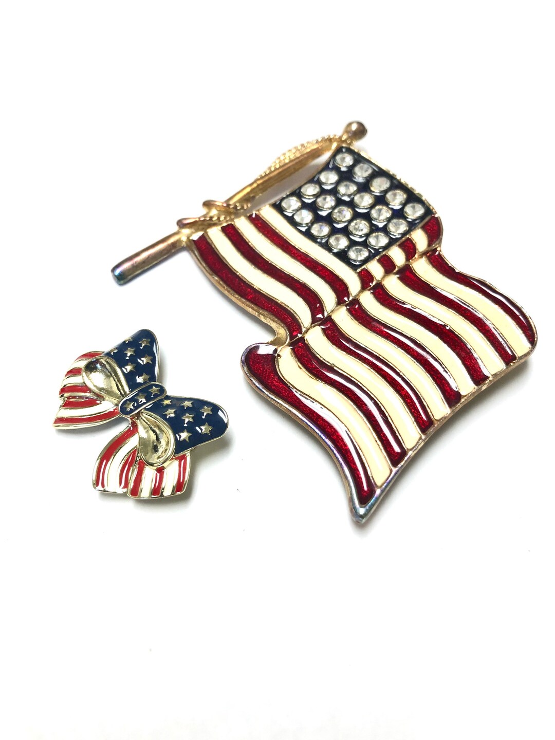 Vintage Classic American Flag Pins Set of Two Red White and Blue Flag ...