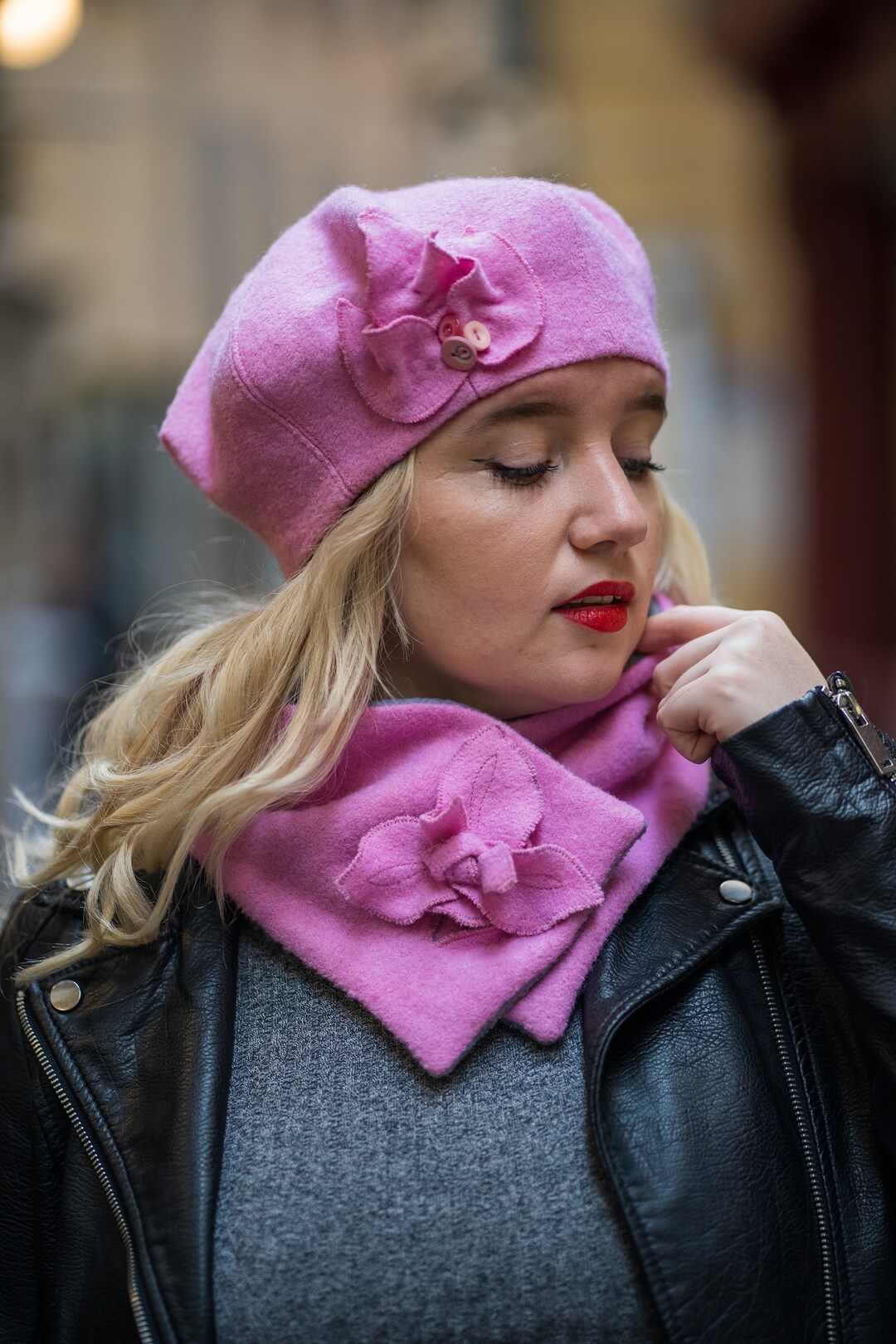 Pink Hat and Scarf Set. Trendy Pink Beret Hat With Matching Scarf ...
