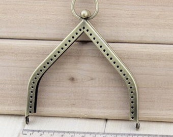 Triangle purse | Etsy