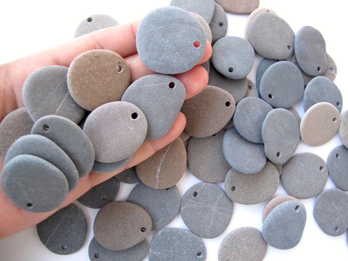 Plain Craft Rocks to Paint, Drilled Flat Beach Stone Pendants for ...