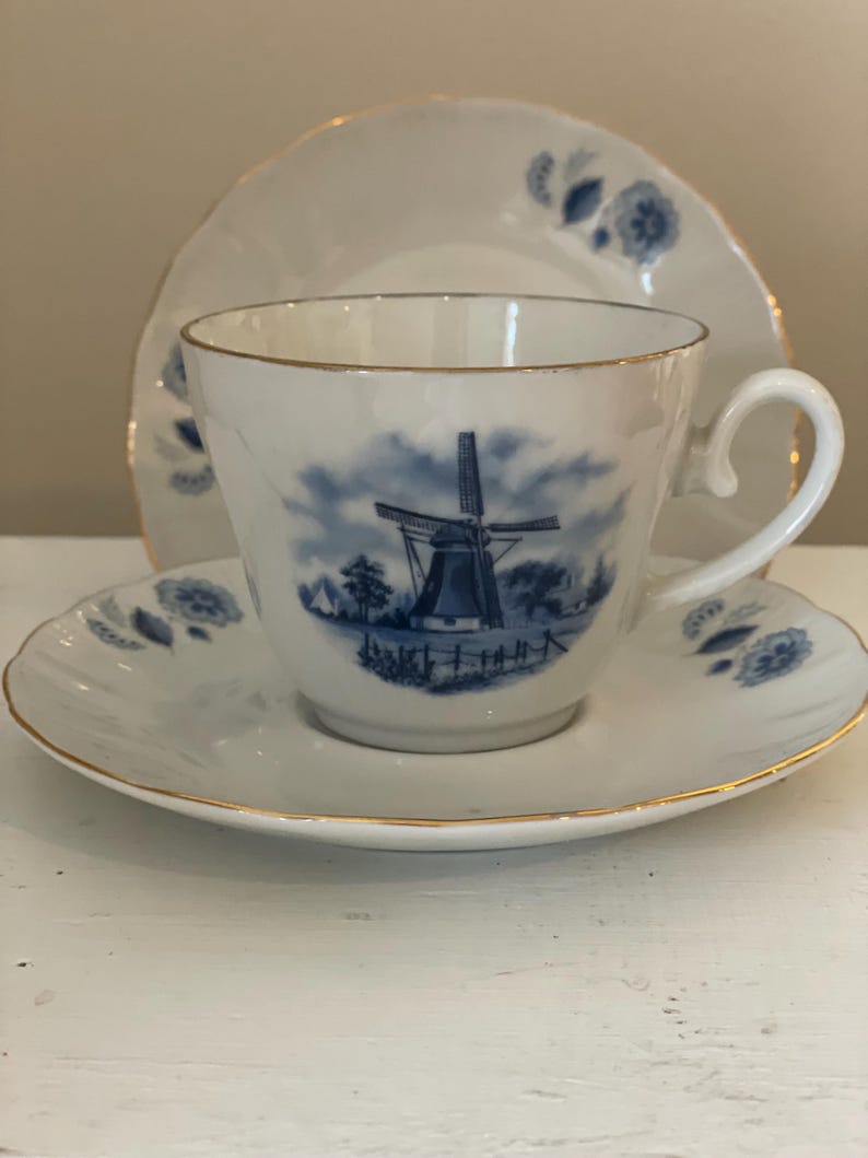 Delft Blue Tea Cup and Saucer – Vintage Hand-painted Dutch Delftware ...
