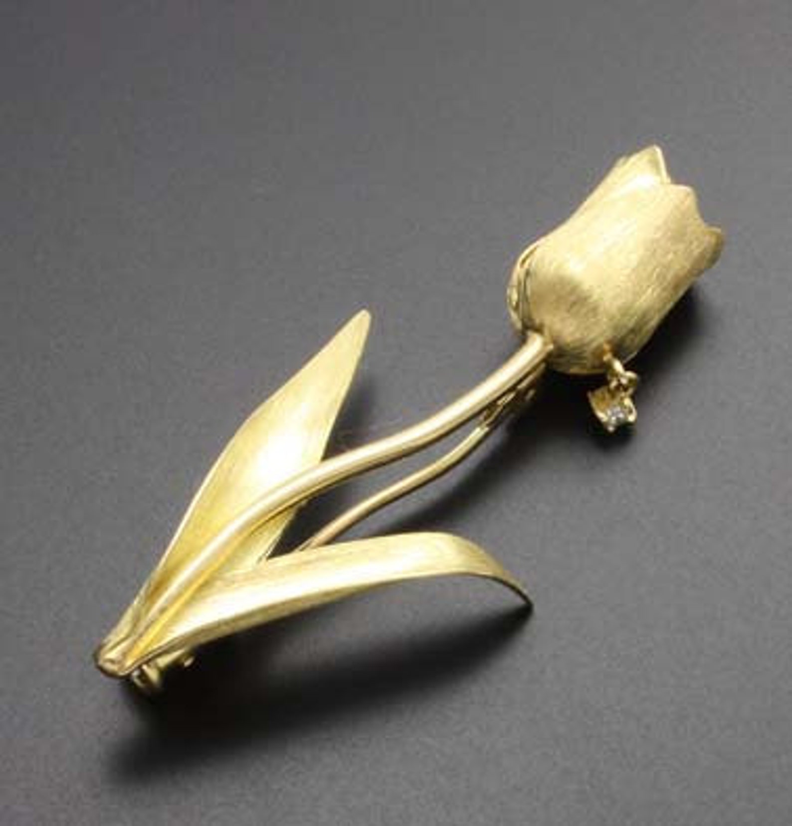 18K Gold Art Nouveau Style Tulip Brooch Featuring a Diamond - Etsy
