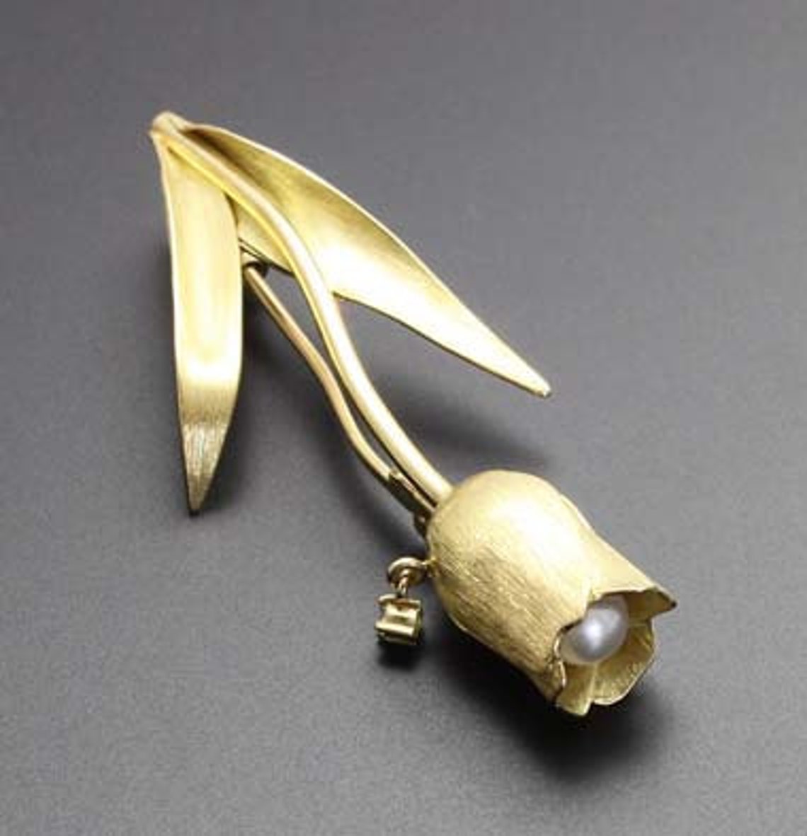 18K Gold Art Nouveau Style Tulip Brooch Featuring a Diamond - Etsy