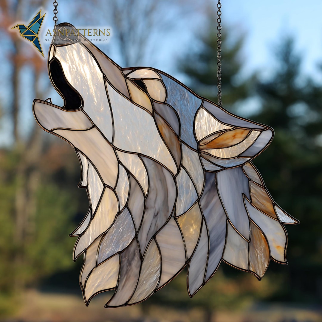 Howling Wolf Stained Glass Pattern, Wolf Suncatcher, Stained Glass Wolf ...