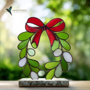 Mistletoe Branch Stained Glass Pattern, Mistletoe Wreath Suncatcher ...