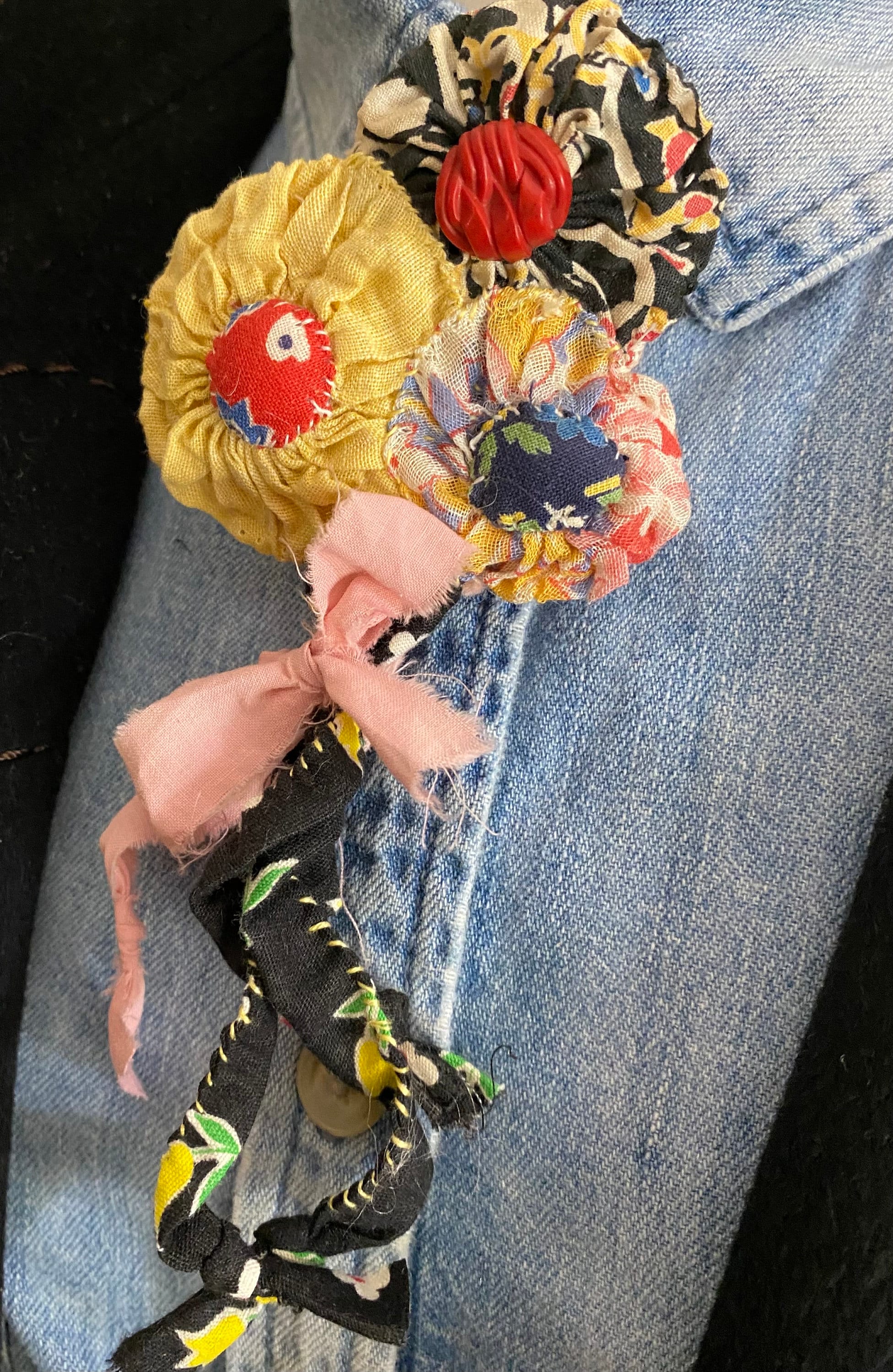 Vintage Handmade Textile Yoyo Puffs Fabric Broach Brooch Pendant Pink ...