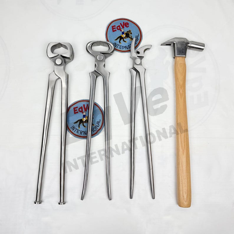 All-in-one Farrier Hoof Trimming Kit – Hoof Stand, Anvil Tripod ...