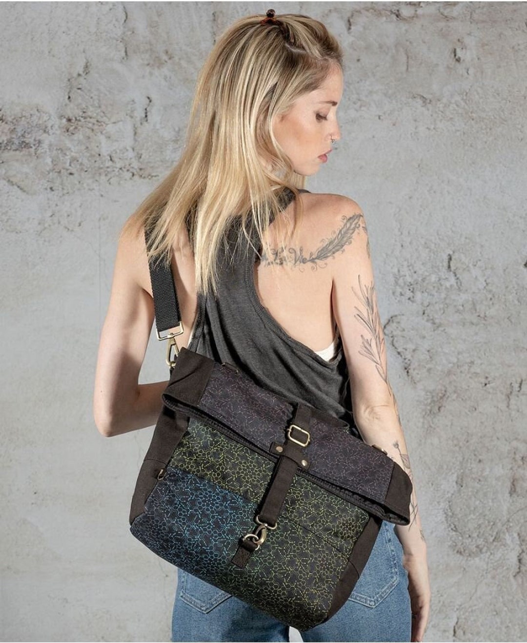 LSD Molecule Canvas Messenger Bag Fitting 14.5 Inch Laptop ...