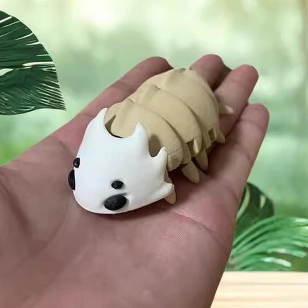 Hollow Knight Silksong Grub Figure,heggie Collectible, Creative Fan Art ...