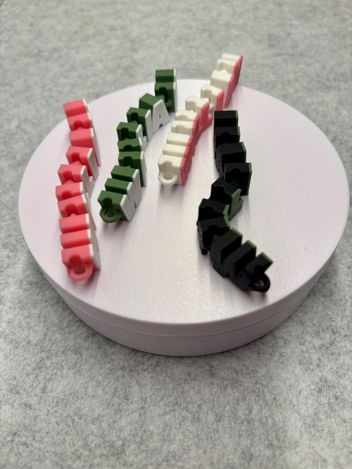 Custom Name Keychain | 3D Printed Flexible Articulated Gift - Etsy