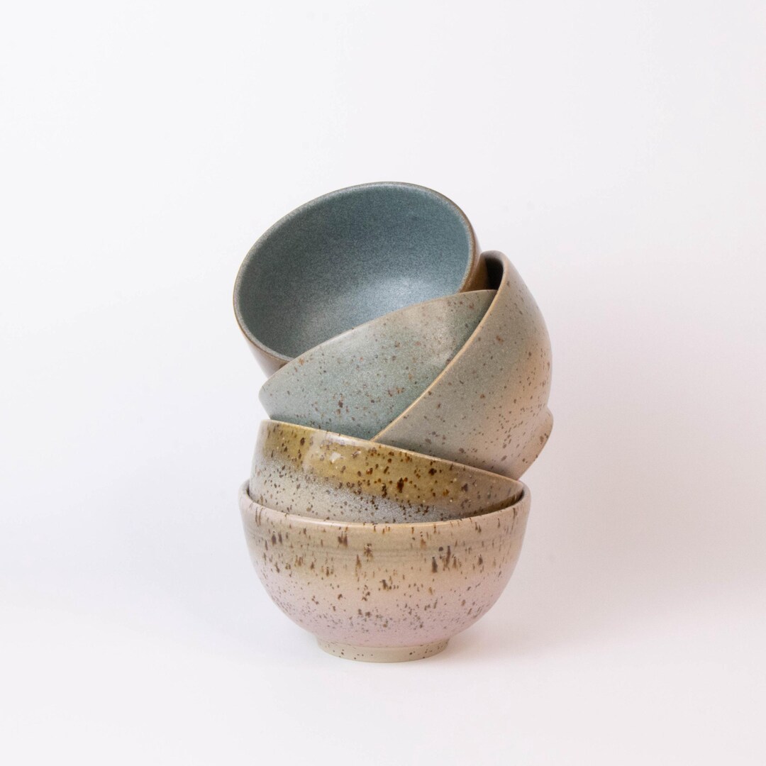 Bowl With a Splatter Glaze Texture | Wheel-thrown Using White Stoneware ...