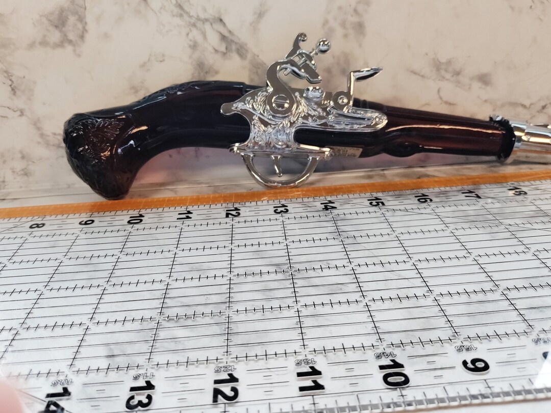Avon Vintage Dueling Pistol 1760 Deep Woods Aftershave Decanter Great ...