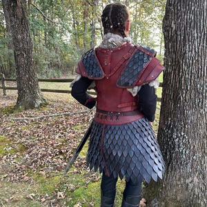 Handmade Women's Dragon Scale Leather Armor: LARP Cosplay Costume - Etsy