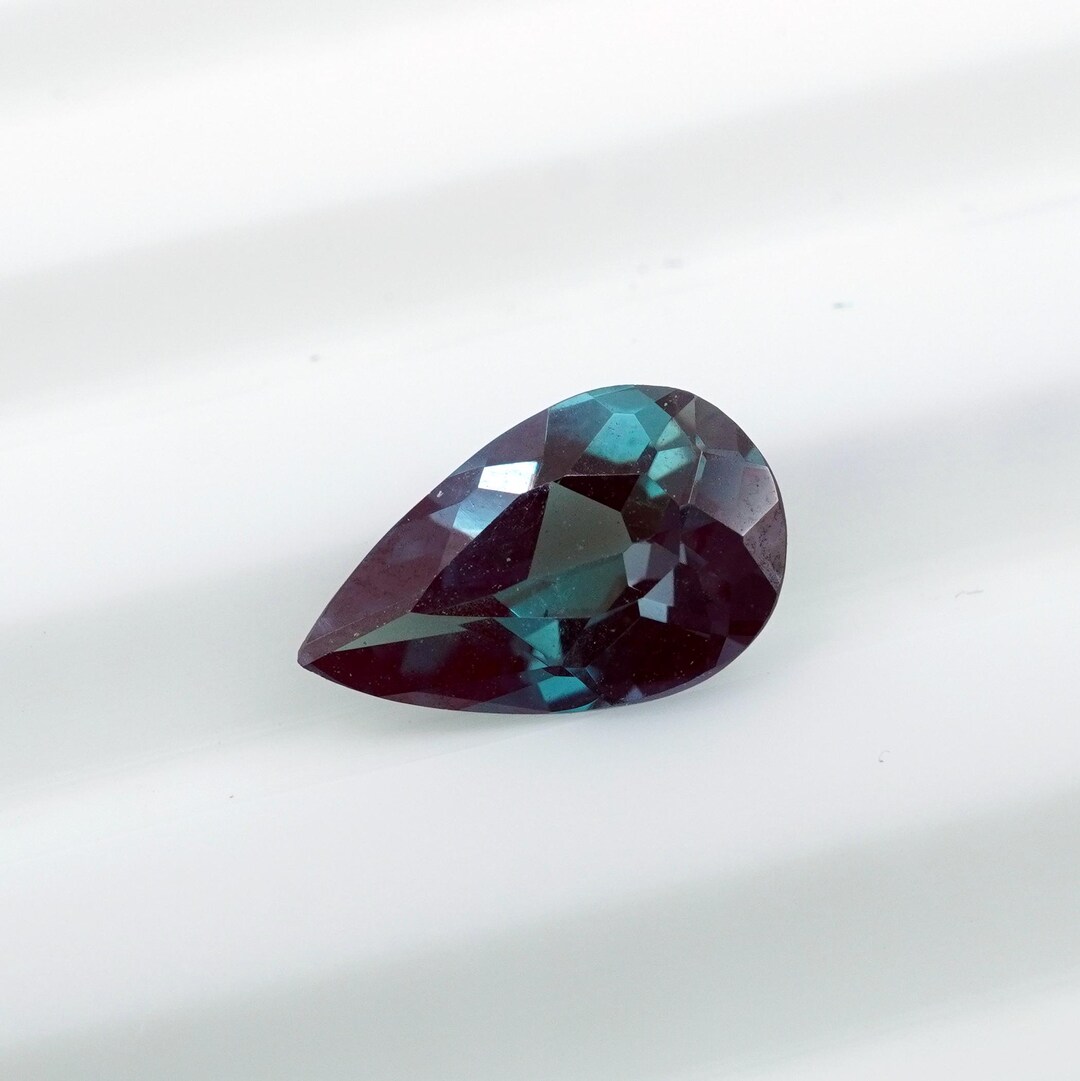 Natural Lab Grown Alexandrite Gemstone 0.80ct Pear Shape Faceted ...