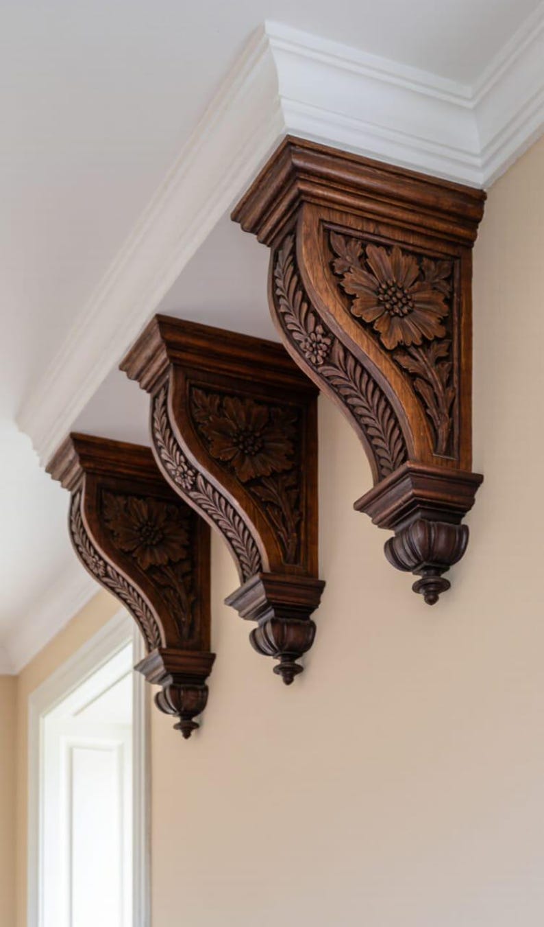 Classic Old World Handcrafted Wooden Corbel Bracket For Interior