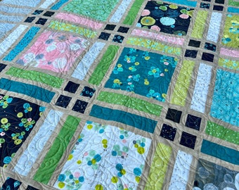 Dance in Paris Wall Quilt, Zen Chic Fabric, V & Company Ombre, White, Black, Gray, Gold Metallic ...