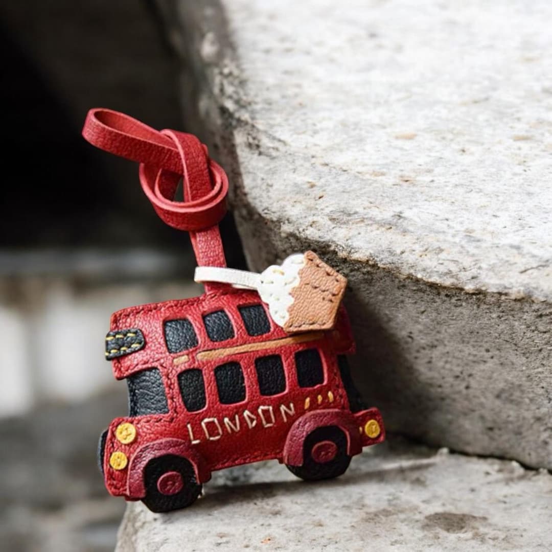 Handmade Leather London Bus Keychain – Travel Bag Charm - Etsy