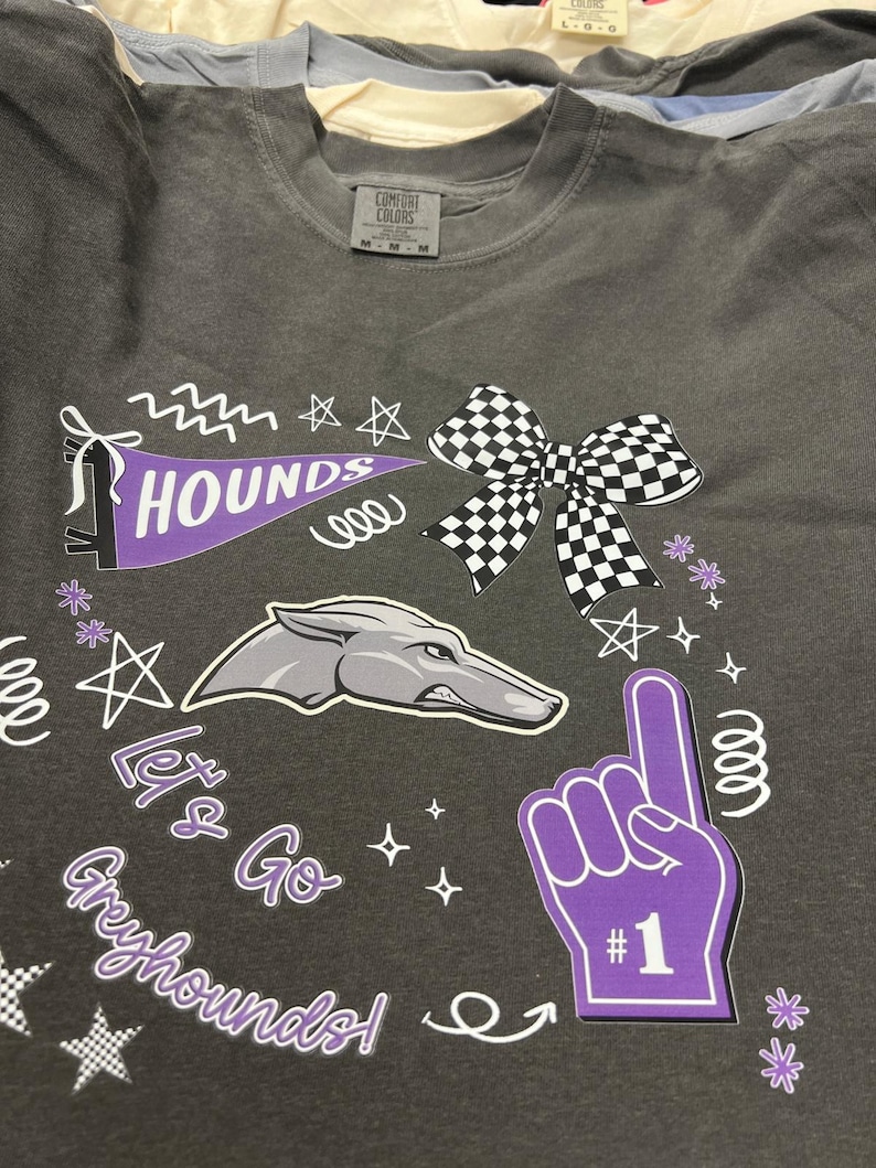 Valentines Day Retro Game Eating Hearts DTF Transfer, Gamer Valentine ...