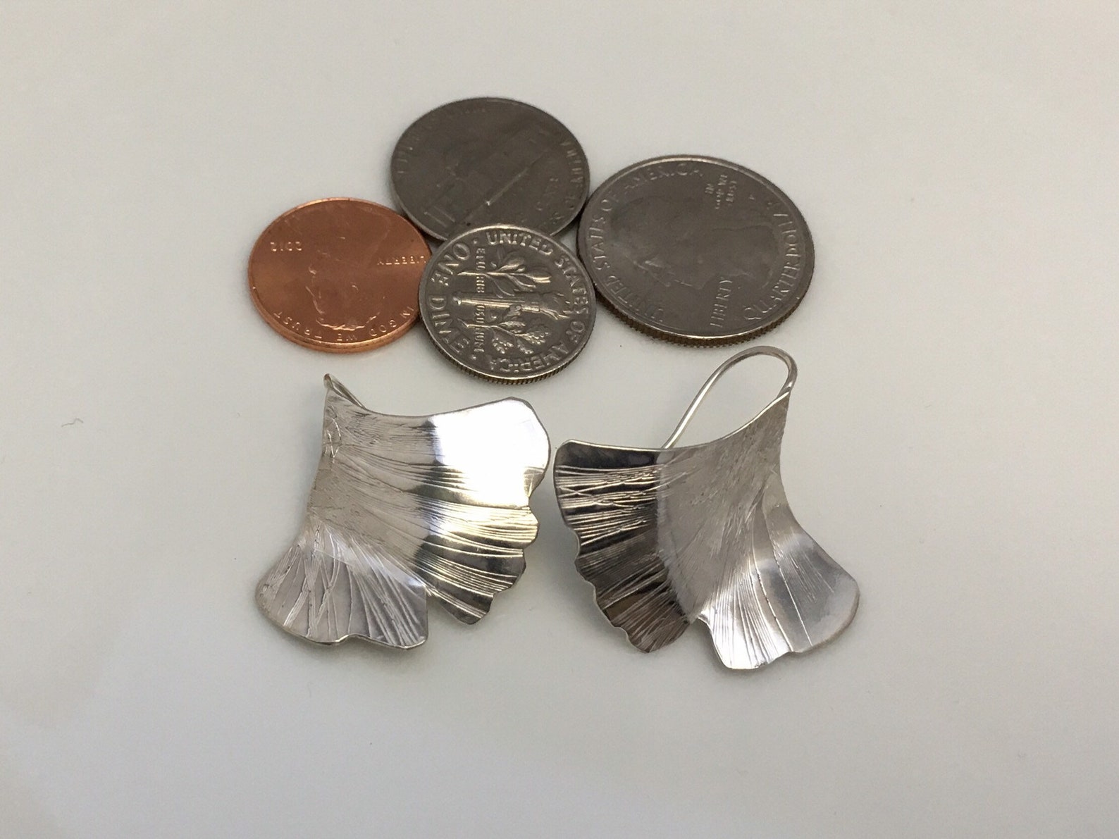 Textured Sterling Silver Hook Ginkgo Leaf Earrings (MX-11001-006) - Etsy