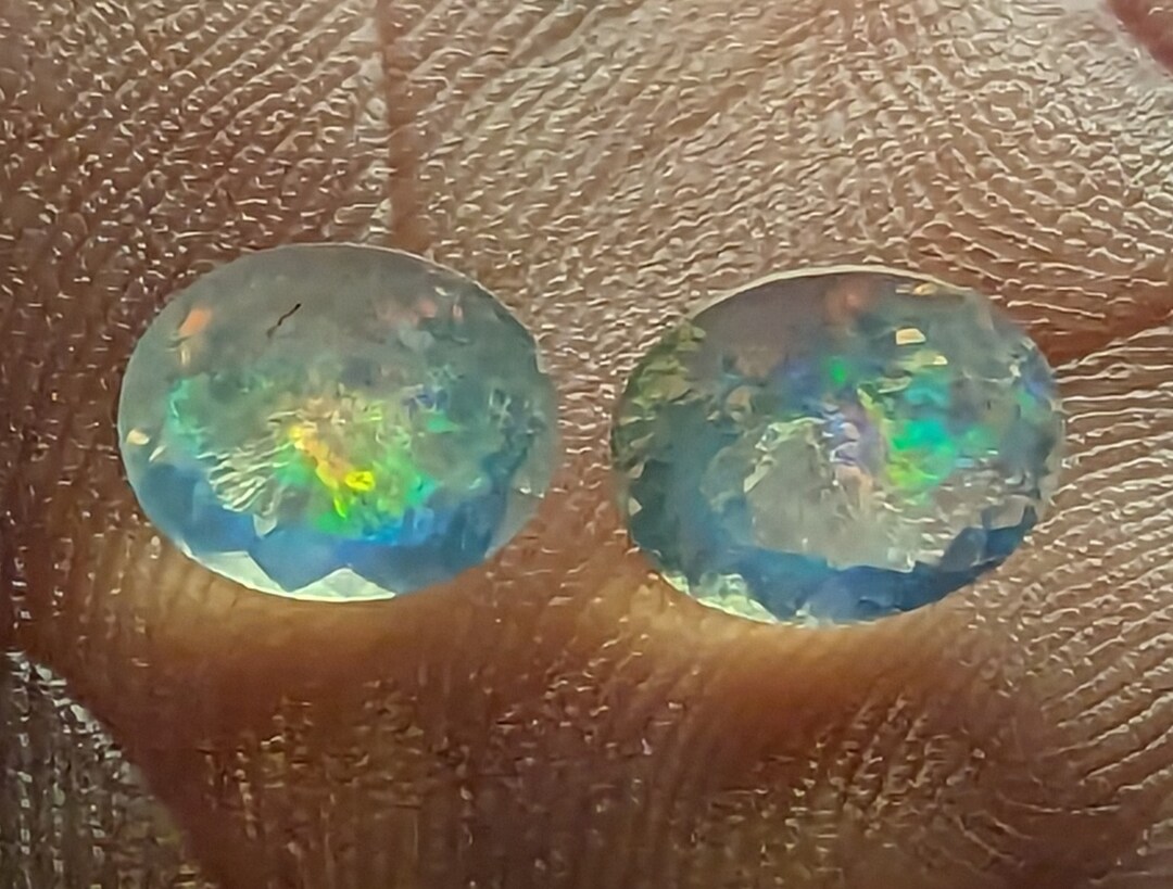 Two Mexican Contra-luz Opals 2.6 Ct Total Faceted, 9 X 7 Mm - Etsy