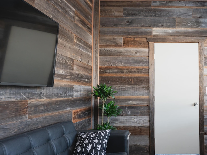 Rustic Redwood Siding Barnwood Wall Wood Boards Weathered Accent Wall ...