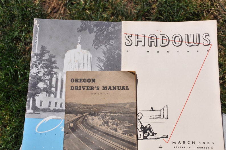 Book Lot 3 About Oregon, Booklets, Oregon State Capitol, Shadows A ...